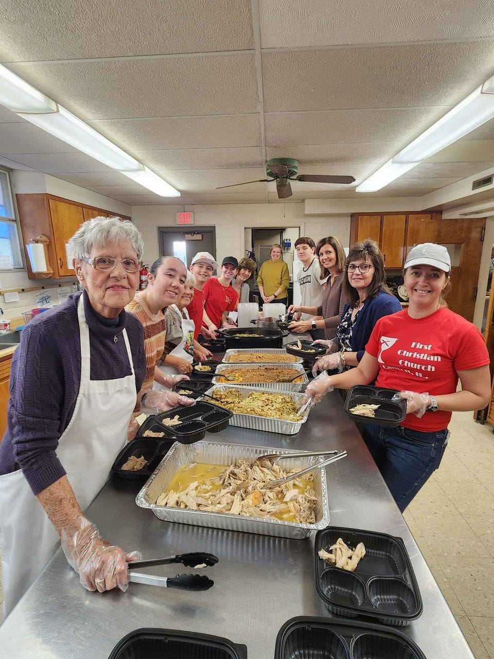 What a Church Can Do: Community Thankful Meal – CCIW Disciples